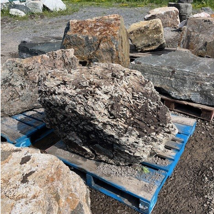 Accent Boulders | Ottawa Rock Gardens | Decorative Stone
